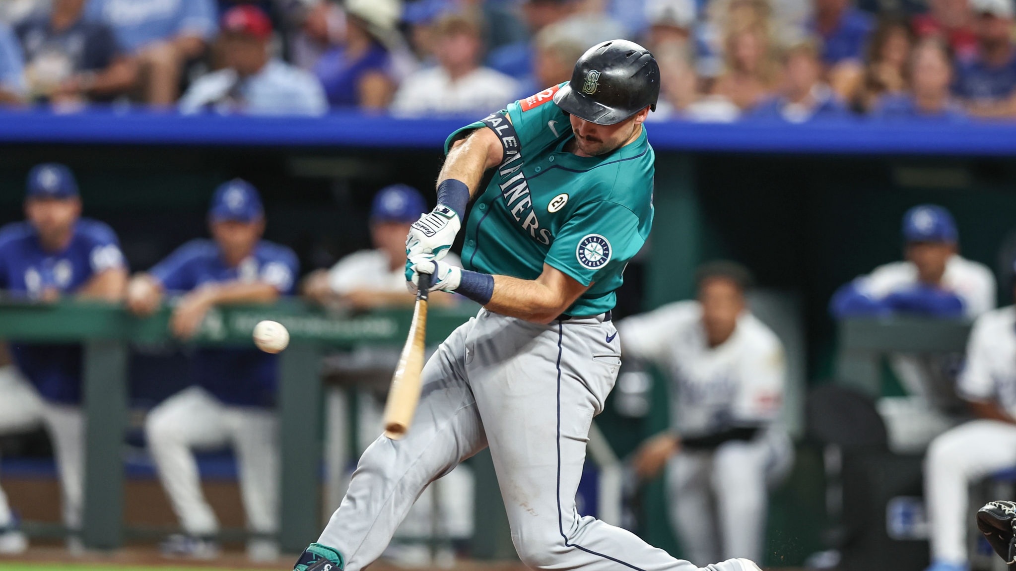 Diamondbacks Unveil New Purple, Teal City Connect Uniforms in Video, Photos