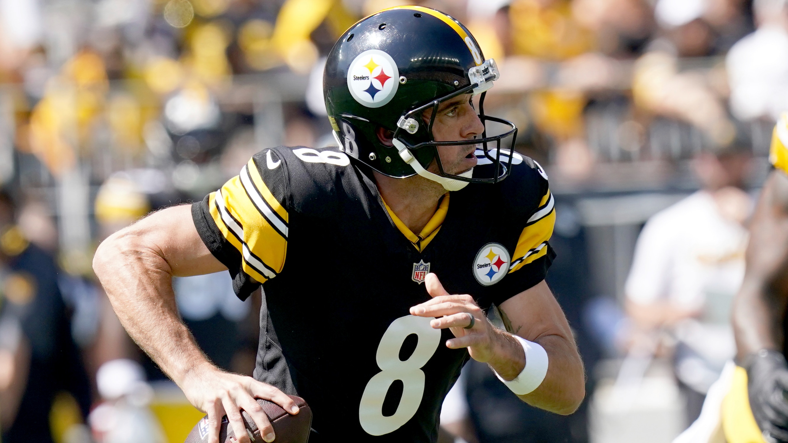 Aaron Rodgers Addressed Steelers Players, Told Teammates He's 'All In ...