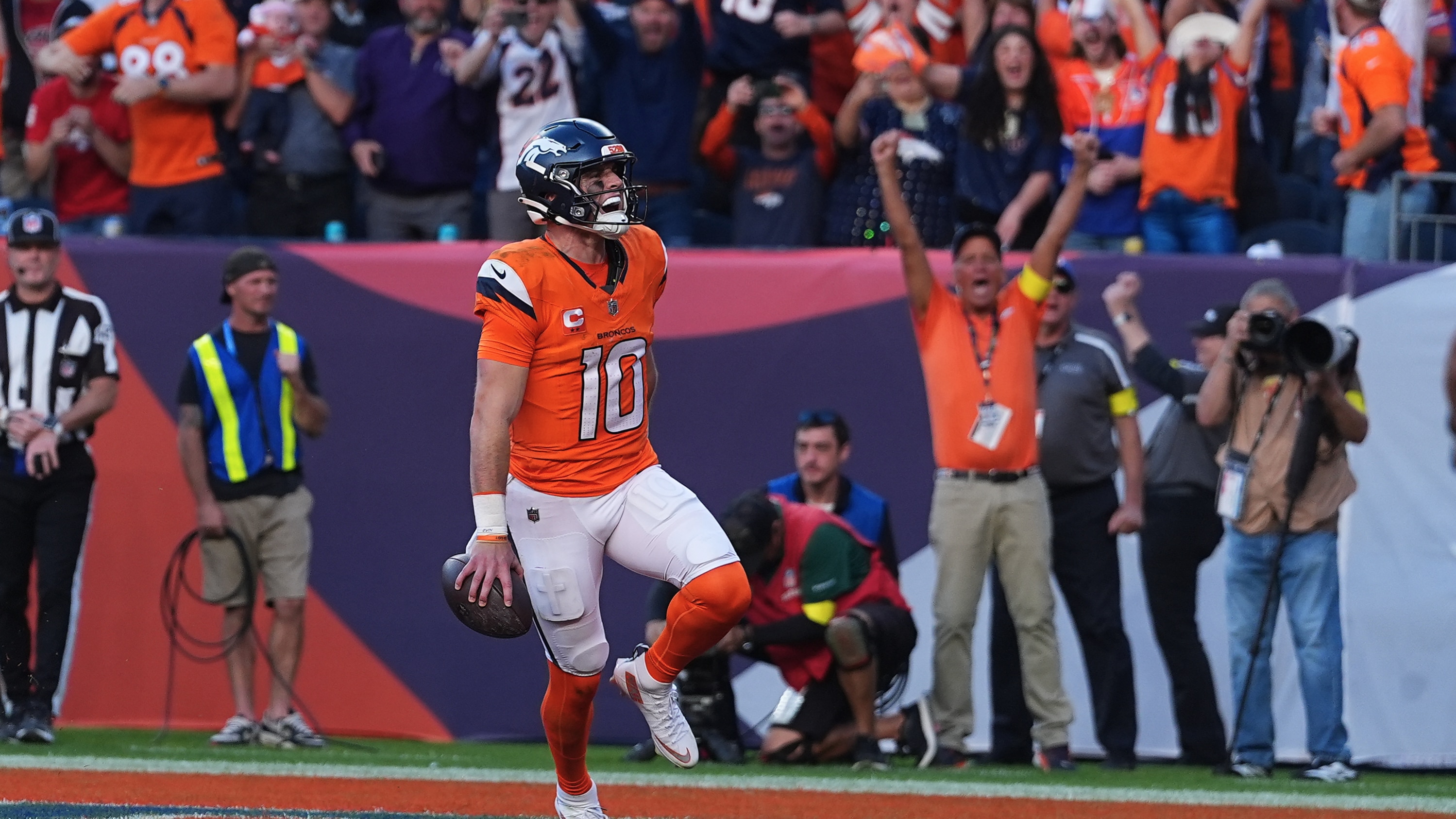 Liv Morgan Retains Title Over Rhea Ripley at WWE Bad Blood as Rodriguez ...