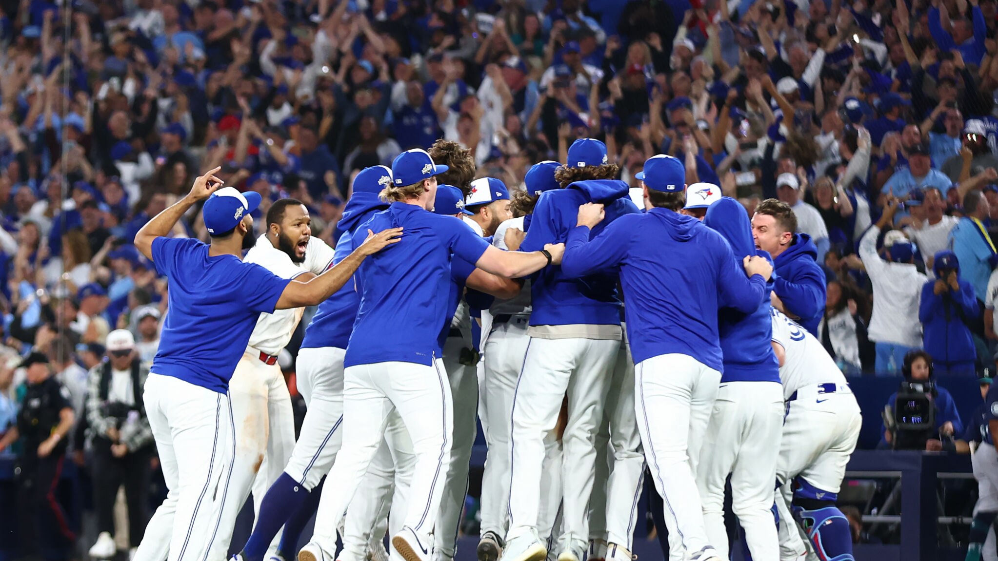 Updated 2025 MLB Playoff Bracket, Standings After Phillies Clinch NL East