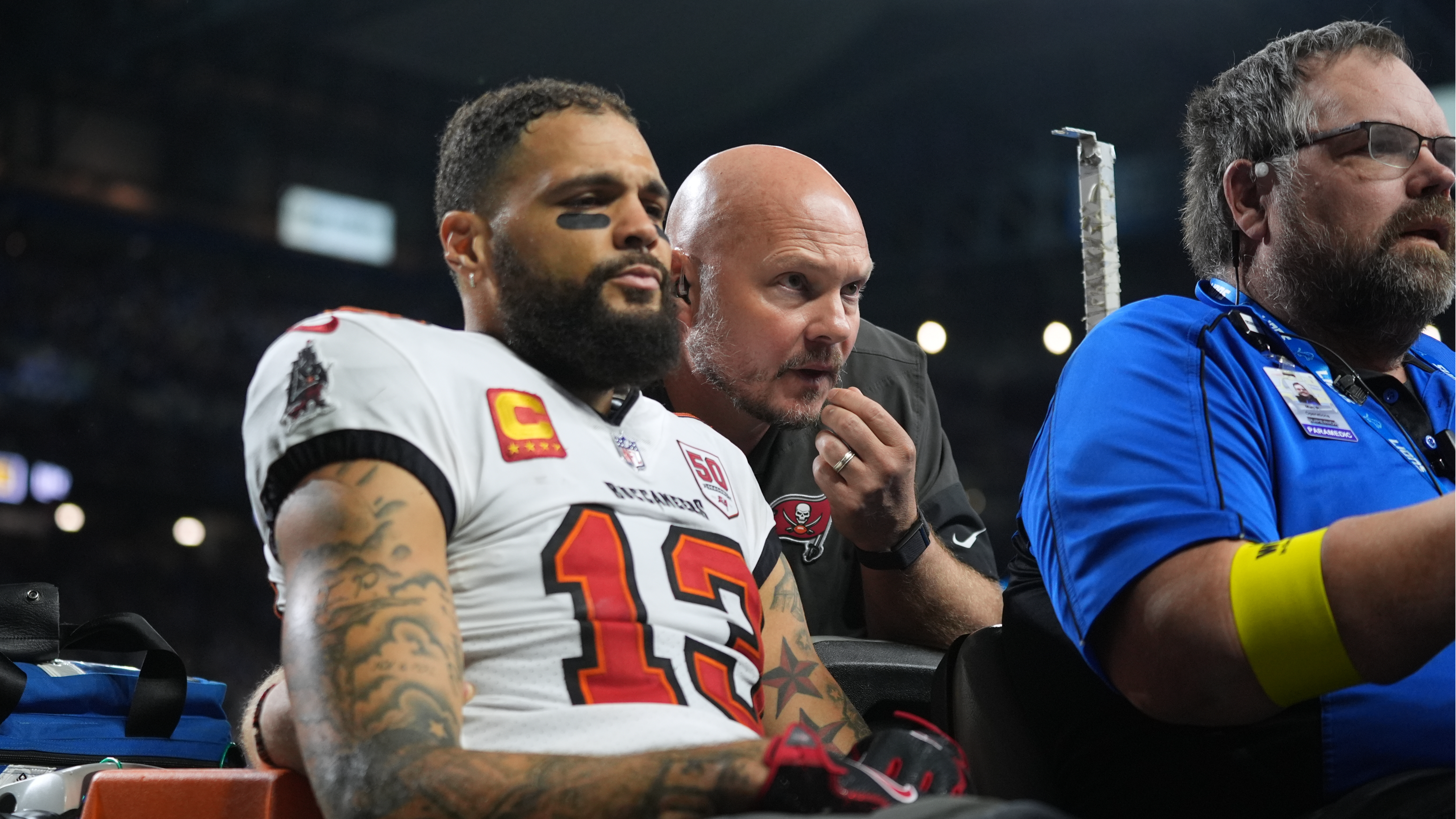 Aaron Rodgers Makes History, Steelers Hyped by Fans for Win vs. Carson Wentz, Vikings