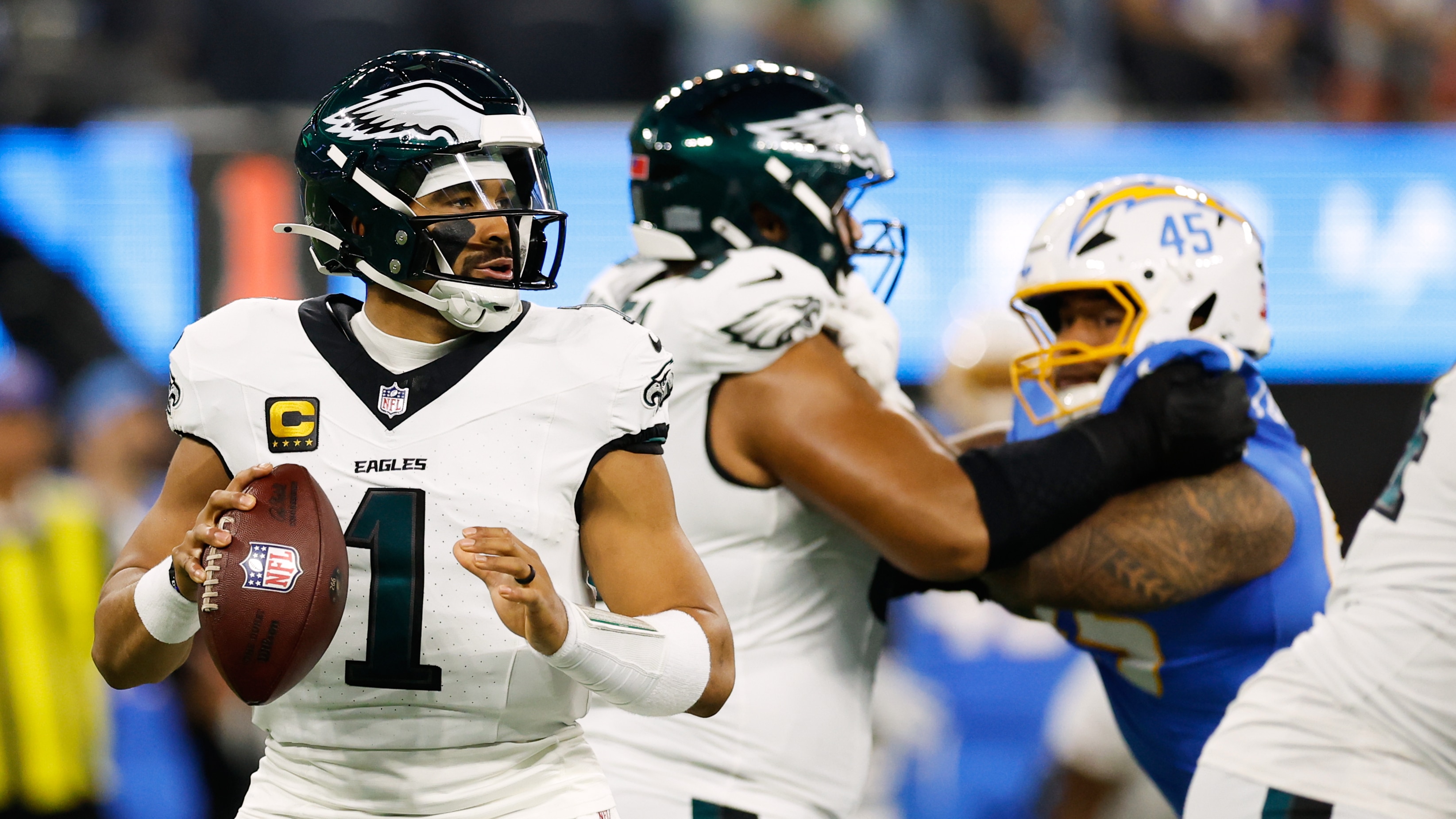 Merab Dvalishvili Beats Umar Nurmagomedov By Decision to Retain Title ...