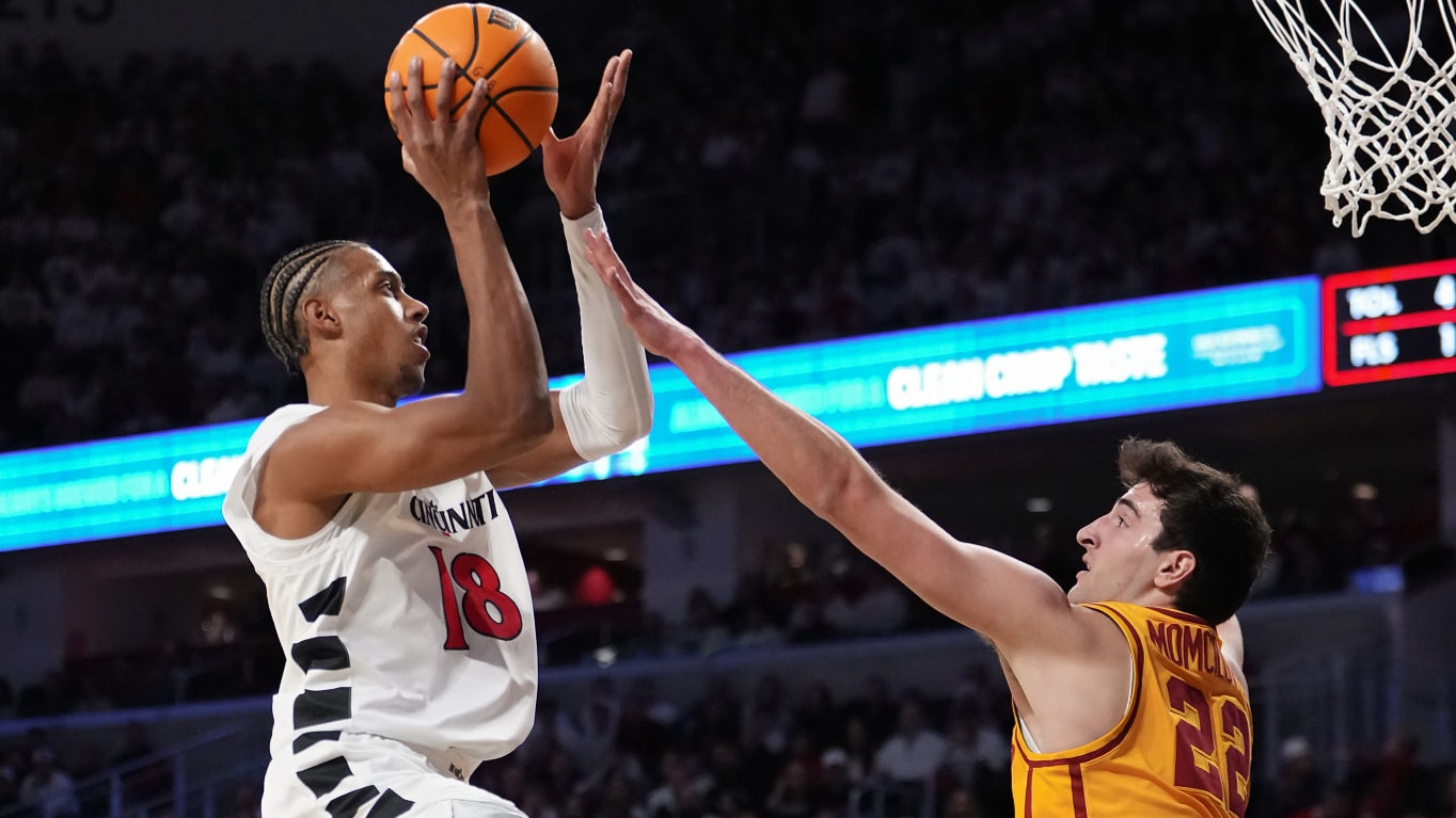 Cooper Flagg Scores 28, Exhilarates CBB Fans as No. 3 Duke Dominates in ...